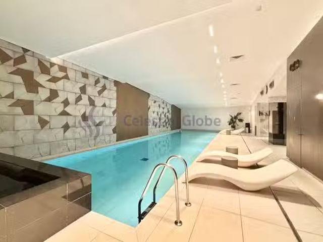 Triplex to rent in Palmer Road, London SW11