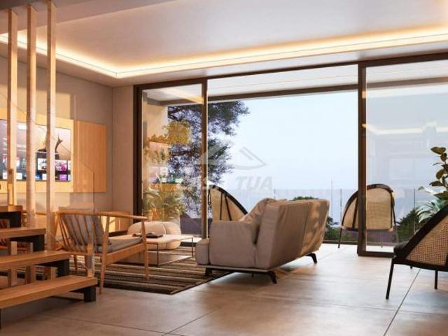 Triplex