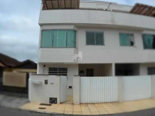 Triplex 3 dormitórios para locação no bairro municípios em BC