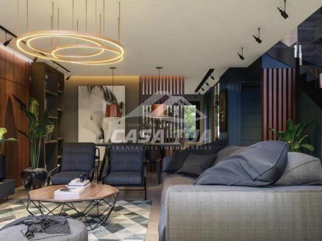 TRIPLEX, 3 SUÍTES, UMA MASTER COM CLOSET E SACADA