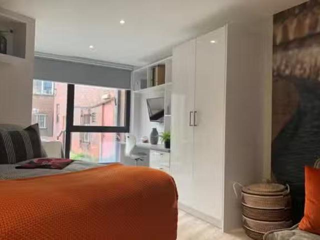 Trippet Lane Classic 3 Bed Apartment