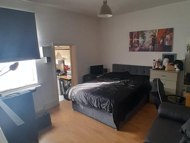 Tripple Size Room All Bills Inclusive