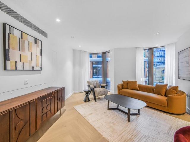 Triptych Bankside, London, SE1 2 bed apartment to rent £5,352 pcm £1,235 pw