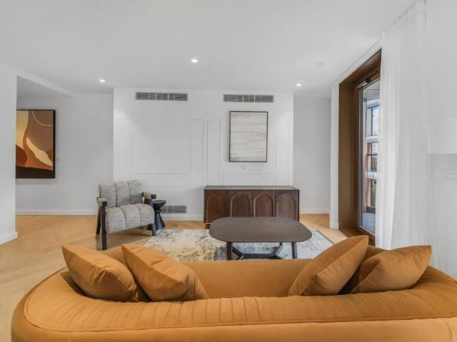 Triptych Bankside, Southbank, London. 2 bed apartment to rent £5,250 pcm £1,212 pw