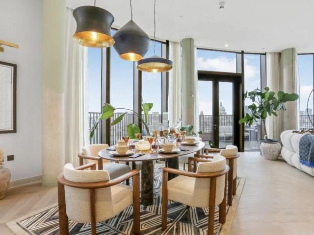 Triptych Bankside, Southbank, SE1 4 bed penthouse to rent £19,950 pcm £4,604 pw