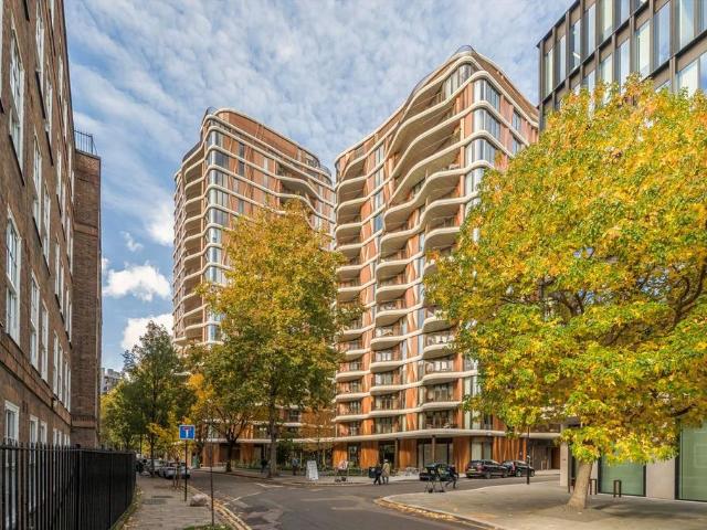 Triptych Place, London SE1 2 bed flat to rent £6,067 pcm £1,400 pw