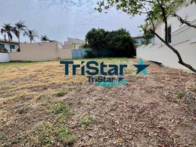 TRISTAR REATY TE0091 TERRENO COM EXCELENTE TOPOGRAFIA EM CONDOMINIO ALTO PADRÃO AT 525,70m²