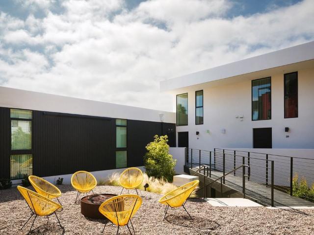 Truax Lofts Studio Apartment for Rent at 2517 Union St, San Diego, CA 92101 Park West