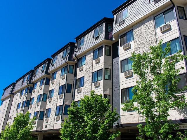 Truckee River Terrace Studio Apartment for Rent at 501 W 1st St, Reno, NV 89503 Downtown Reno