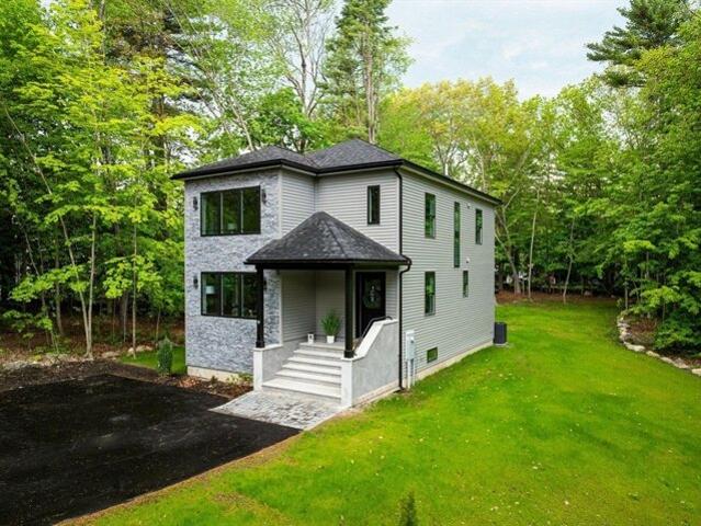 Trues Pkwy, Sandown, Home For Sale