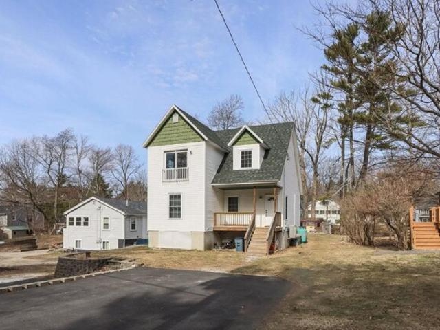 Trues Pkwy, Sandown, Home For Sale
