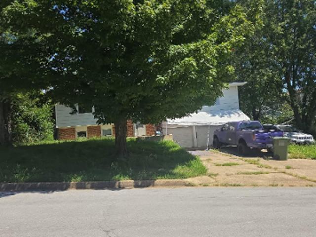 Truman Ave