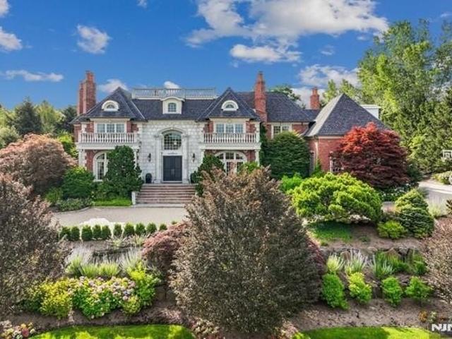 Truman Dr, Cresskill, Home For Sale