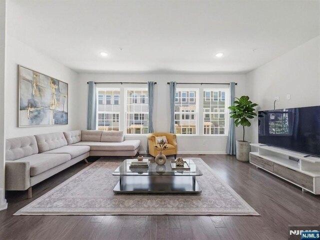 Truman Dr, Wood Ridge, Home For Sale
