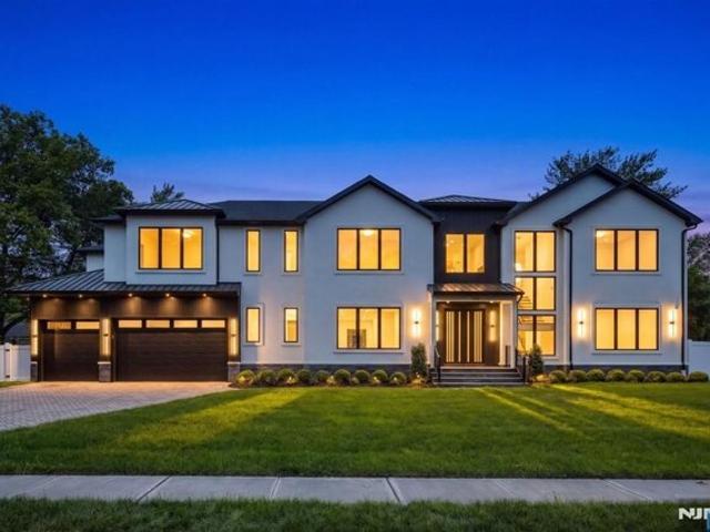 Truman Ter, Paramus, Home For Sale