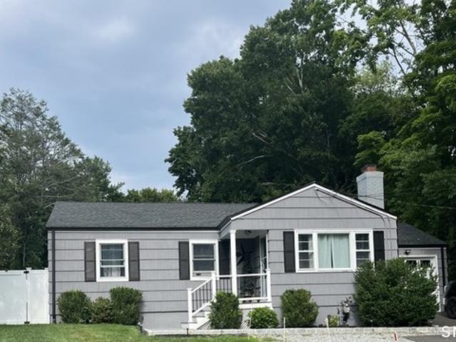 Trumbull, CT 06611