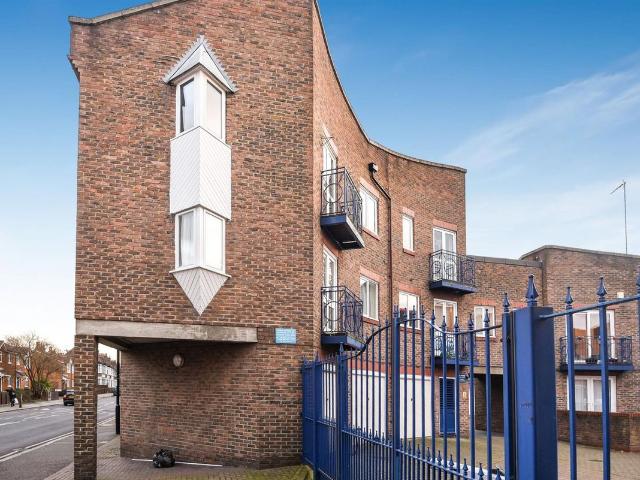 Trundleys Road, Deptford SE8, 1 bed flat to rent, £1,400 pcm | PrimeLocation