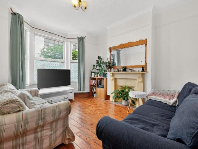 Trundleys Road, London, SE8 5 bed terraced house to rent £4,300 pcm £992 pw
