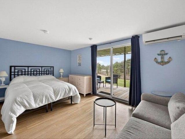 Truro MA 02666 102478542