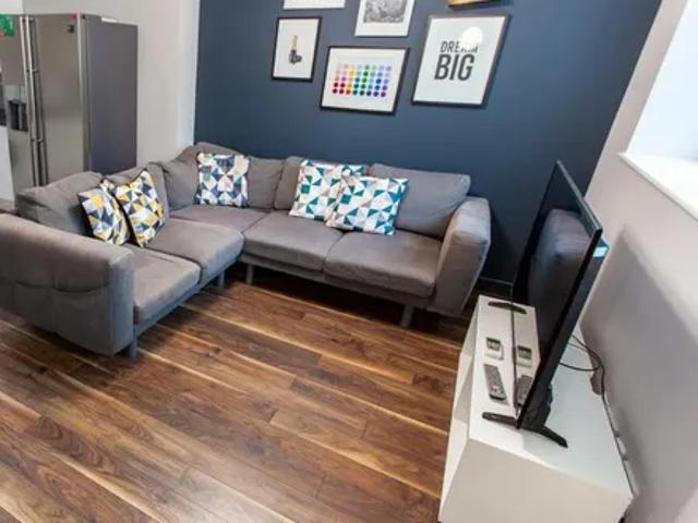Try & Lilly, 95 Kempston Street, Knowledge Quarter, Liverpool, L3 8HE, United Kingdom | 6 bed apartment for rent #122101799 | Rentberry