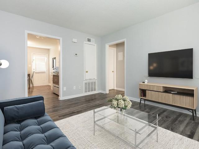 Tryon Forest 3 Bedroom Apartment for Rent at 411 Lambeth Drive, Charlotte, NC 28213 Hidden Valley