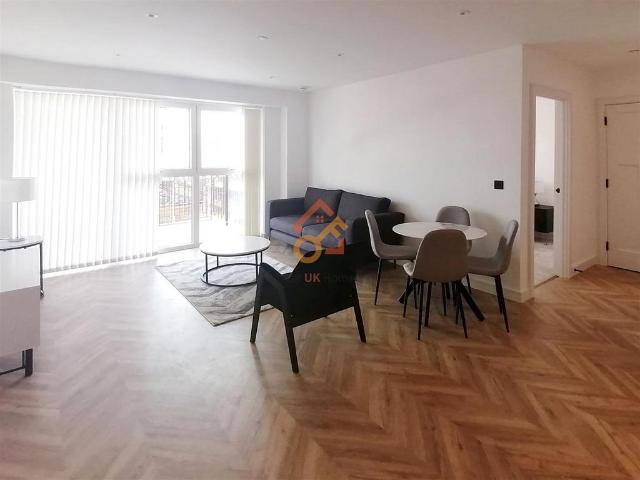 Tryon House, 5 Brook Street, Kingston. 2 bed flat to rent £3,150 pcm £727 pw
