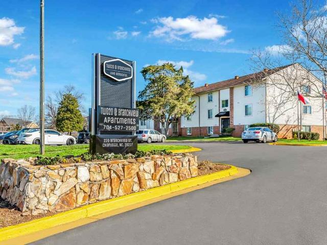 Two20 @ Branchview 1 Bedroom Apartment for Rent at 220 Branchview Drive, Charlotte, NC 28217 Montclaire South