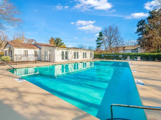 Two20 @ Branchview 1 Bedroom Apartment for Rent at 220 Branchview Drive, Charlotte, NC 28217 Montclaire South