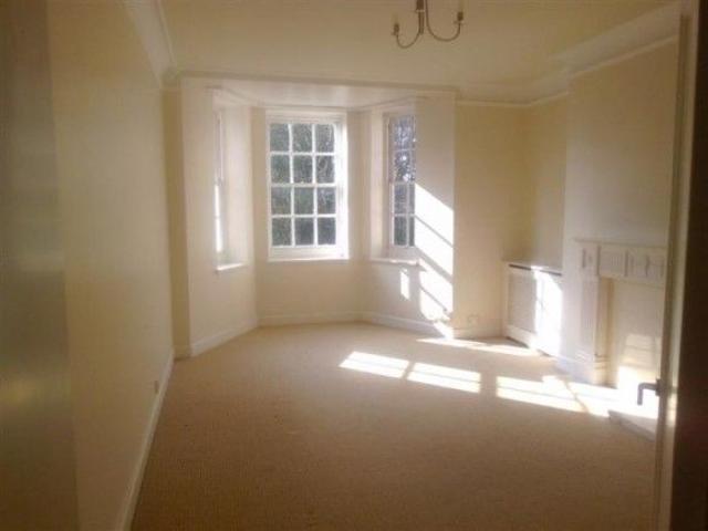 Two bed apartment Westfield Hall Birmingham Student Accommodation