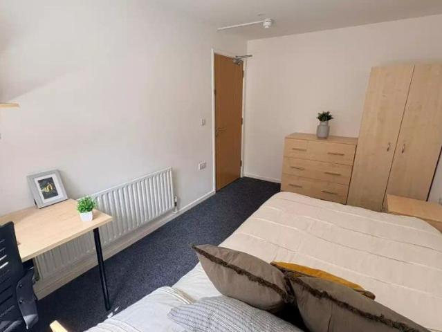 Two Bed Apartment Shared