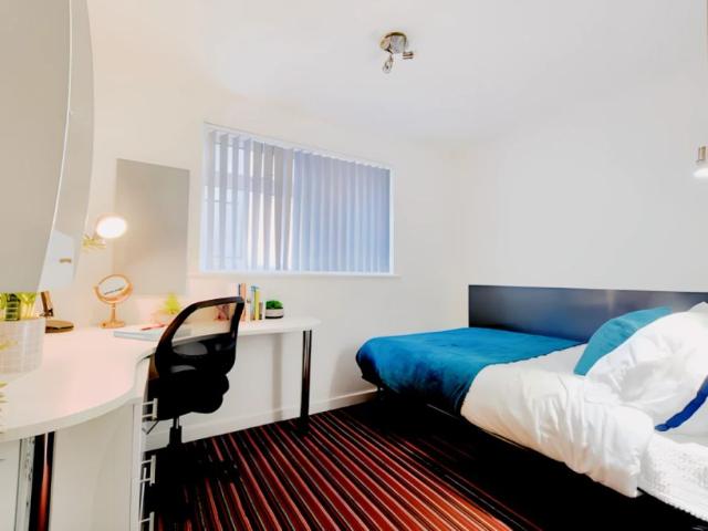 Two bed bronze plus