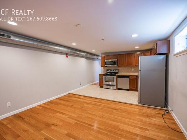 Two Bed Fairmount Apartment
