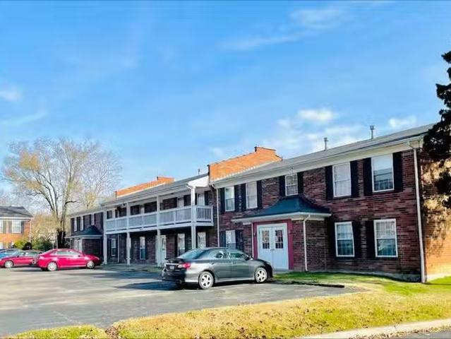 Two Bedroom/1 Bath Country Place Apartments