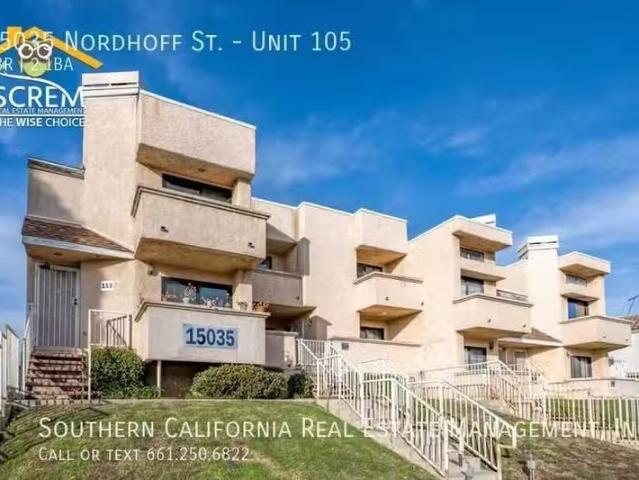 Two Bedroom Townhouse with Dual Master Suites in North Hills.