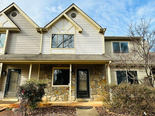 Two Bedroom Townhome located on Golf Course