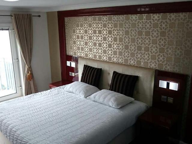Two Bedroom, Two Bathroom Modern Flat to Rent