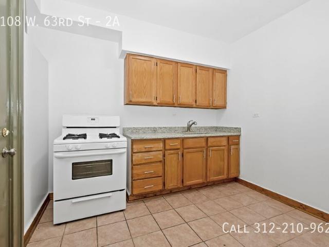 Two Bedroom Unit in Chicago Lawn