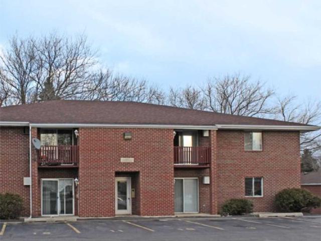 Two Bedroom Units located at 145 Cimarron Ct in Oshkosh 2 Bedroom Apartment for Rent at 145 Cimarron Ct, Oshkosh, WI 54902