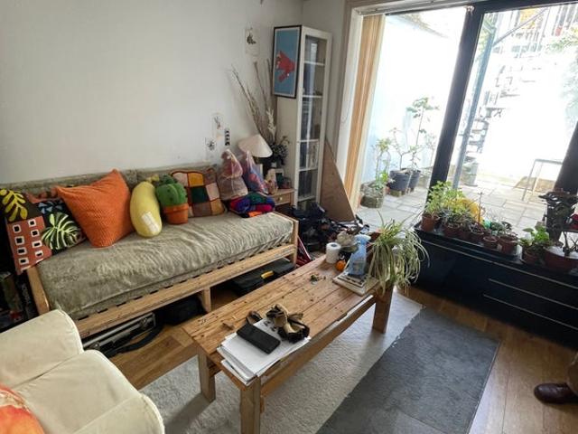 Two bedroom with large patio Hackney