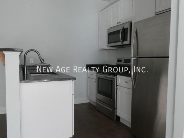 Two bedroom apartment in Powelton Village !