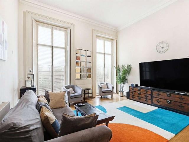 Two bedroom apartment with incredible ceiling height