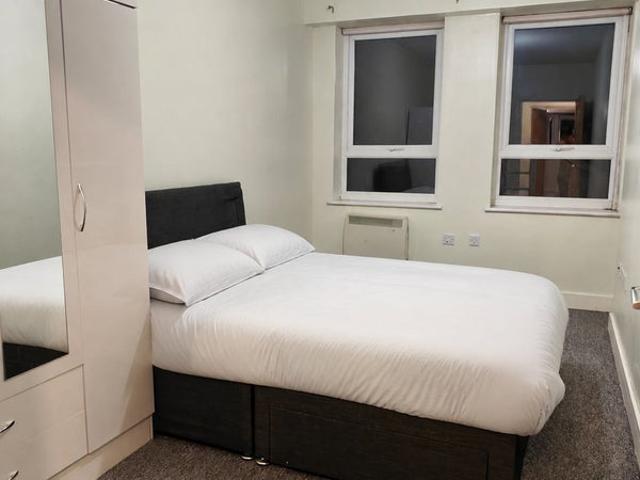 Two Bedroom Bexleyheath Flat with Open Plan Living