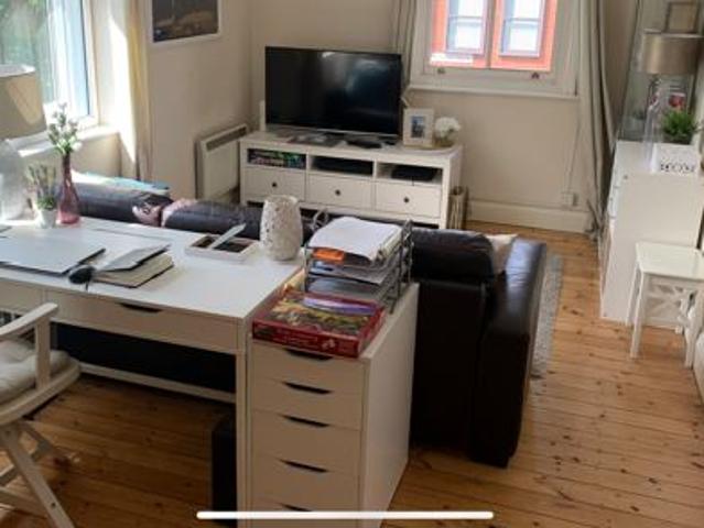 Two bedroom Central Headington Flat