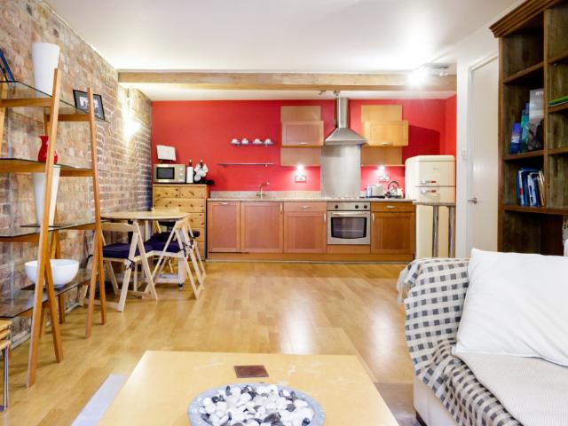 Two Bedroom Converted Warehouse, London