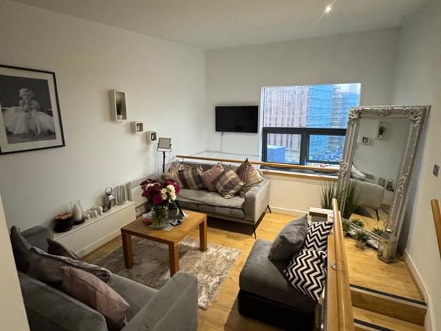 Two bedroom Duplex Apartment Northen Quarter