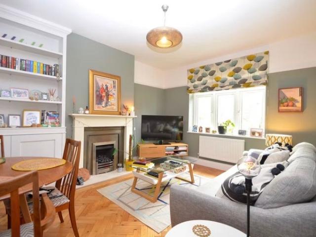 Two Bedroom Flat on Highland Road SE19