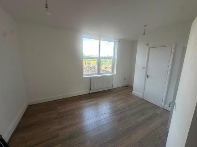 Two Bedroom Flat High Road Leyton