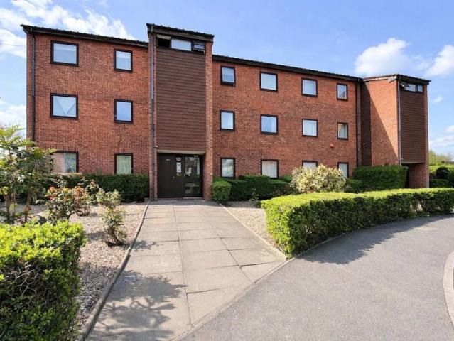 Two Bedroom Flat – Rowlands Close, Mill Hill, NW7