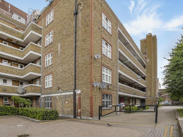 Two bedroom flat to rent