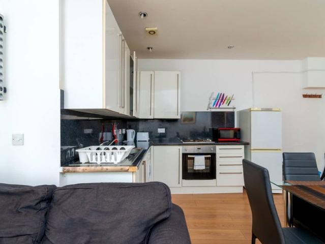 Two bedroom G/F Apartment Including all the bills